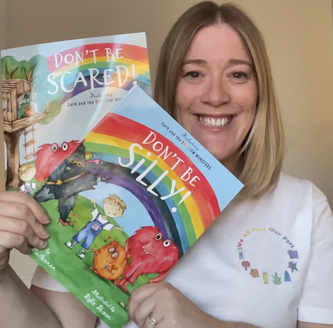 Write On Interviews: Author Laura Maclennan – Pen To Print
